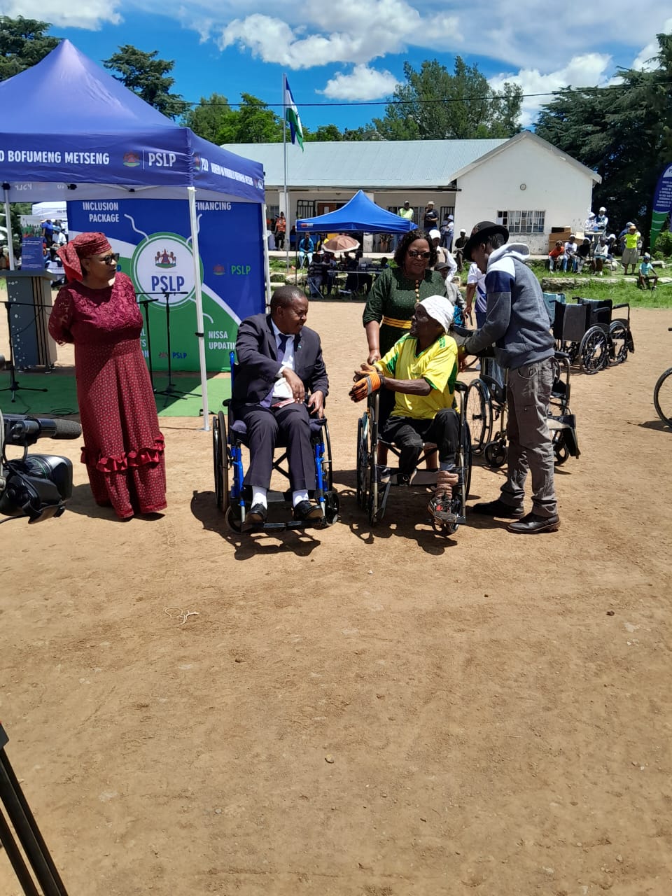 LESAOANA HANDS GIFTS TO PERSONS WITH DISABILITIES - Lesotho News Agency